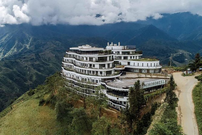 Sapa 3 days 2 nights ( 01 night in hotel, 01 night in homestay) - The Balance of Comfort and Authenticity