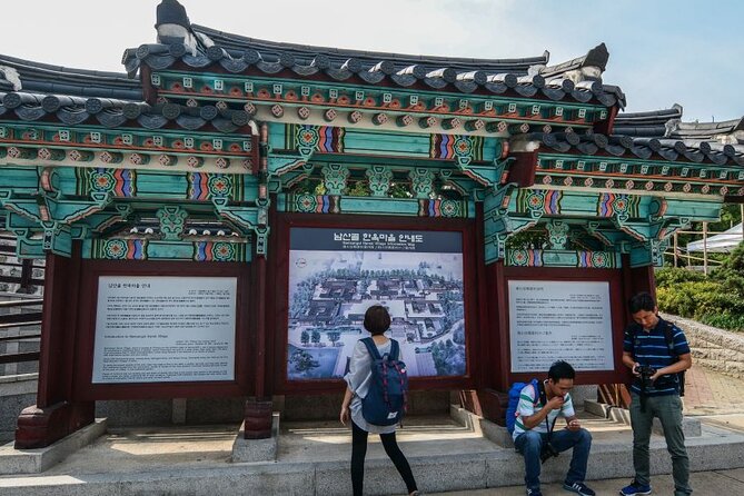 Seoul Full Day Tour with a Local: 100% Personalized & Private - Dongdaemun Design Plaza (DDP)