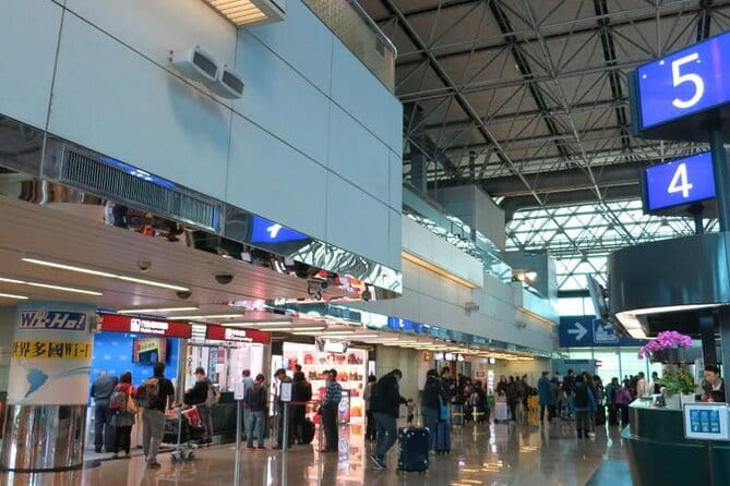 Taiwan TST : Taipei / Taoyuan Airport Pick-up or Drop-off - Who Should Consider This Service?