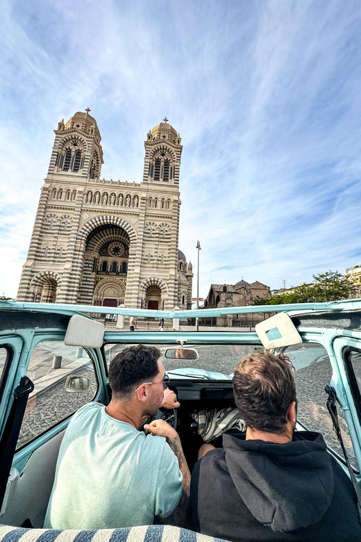 Tour of Marseille by private vintage Citroen - Analyzing the Value
