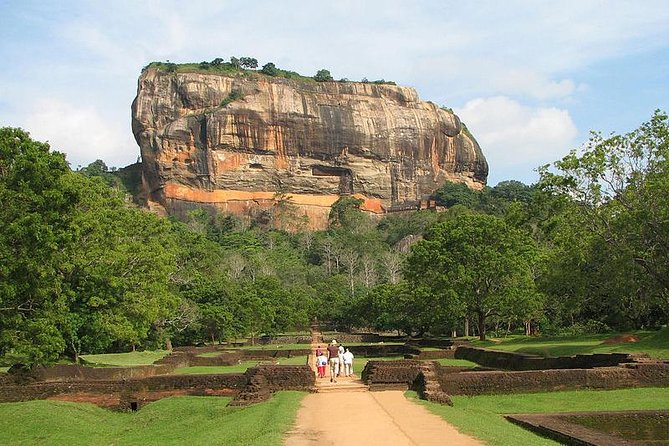 Travel Srilanka WITH Shanaka - Detailed Breakdown of the Experience