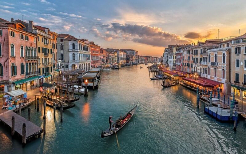 Venice Morning Highlights: Piazza San Marco to Grand Canal - Exploring Castello and Its Hidden Gems