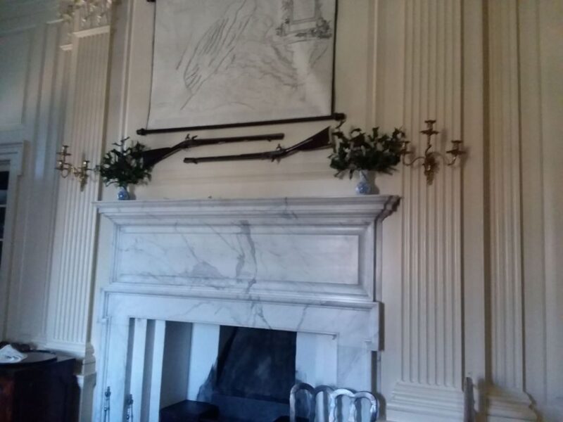 Williamsburg: Christmastime in Virginia Walking Tour - Who Is This Tour Best For?