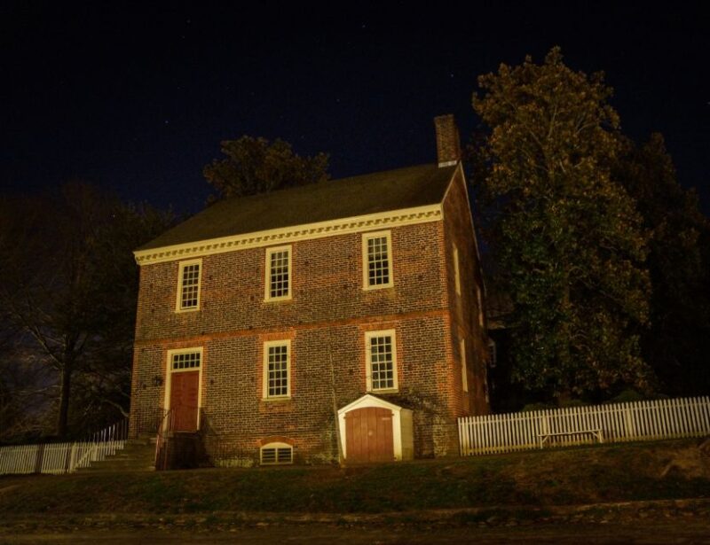 Williamsburg: Colonial Ghosts Ultimate Dead of Night Tour - The Experience