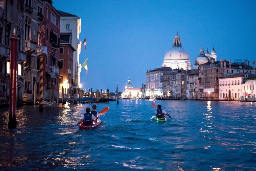 2hr Night Kayak Tour in Venice: premium tour with sunset - The Value of This Tour