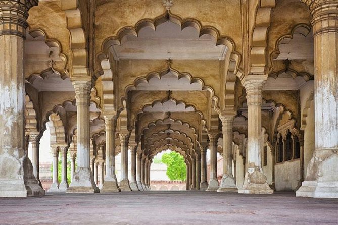 15 Days Glimpses of Colorful India - FAQ