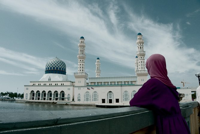 #17or19 Hrs Kuala Lumpur Van Tour from Singapore w' Tour Guide - FAQ