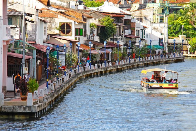 #19Hrs Kuala Lumpur & Melaka MPV Tour from Singapore w' TourGuide - Frequently Asked Questions