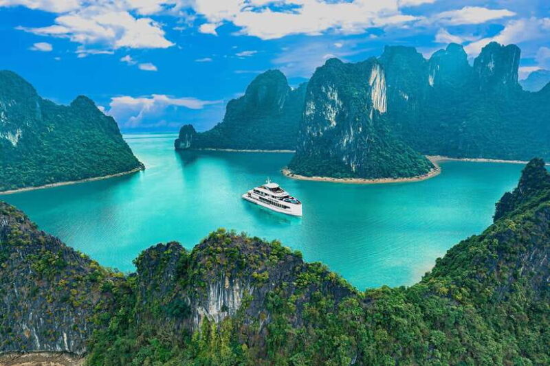 1Day 5 Stars Cruise:Swimming,Hiking & Kayaking, - Authenticity and Practical Tips