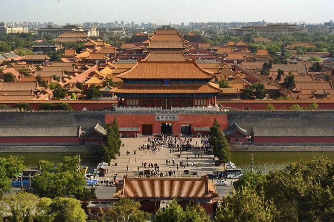 2-Day Private Beijing Highlight Tour with Great Wall and Optional Evening Show - Day 2: Exploring the Great Wall and Imperial Cemeteries