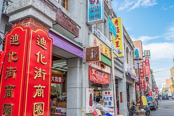 2-Hour Private Dadaocheng Walking Tour - Who Will Love This Tour?
