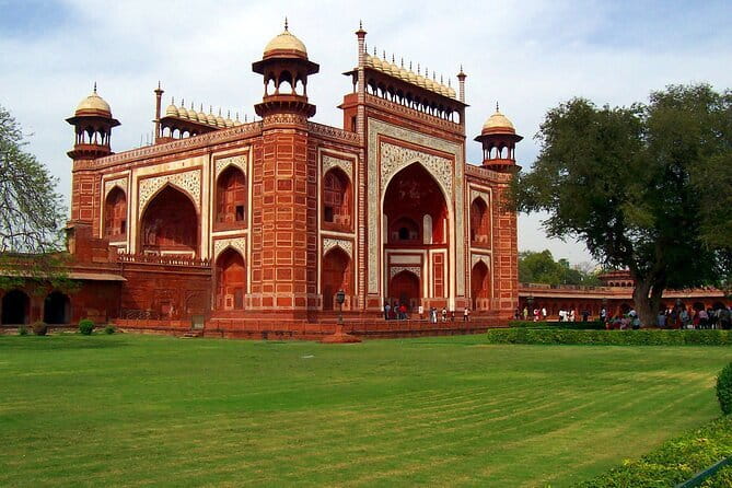 3-Day Golden Triangle Luxury Tour from Delhi to Agra and Jaipur - Who Will Appreciate This Tour?