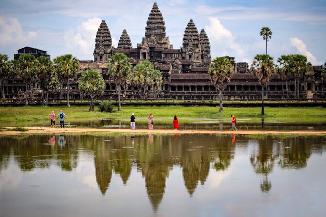 3-Day Taxi Tour: Small Tour, Big Tour & Outside Tour By English Speaking Driver - FAQs
