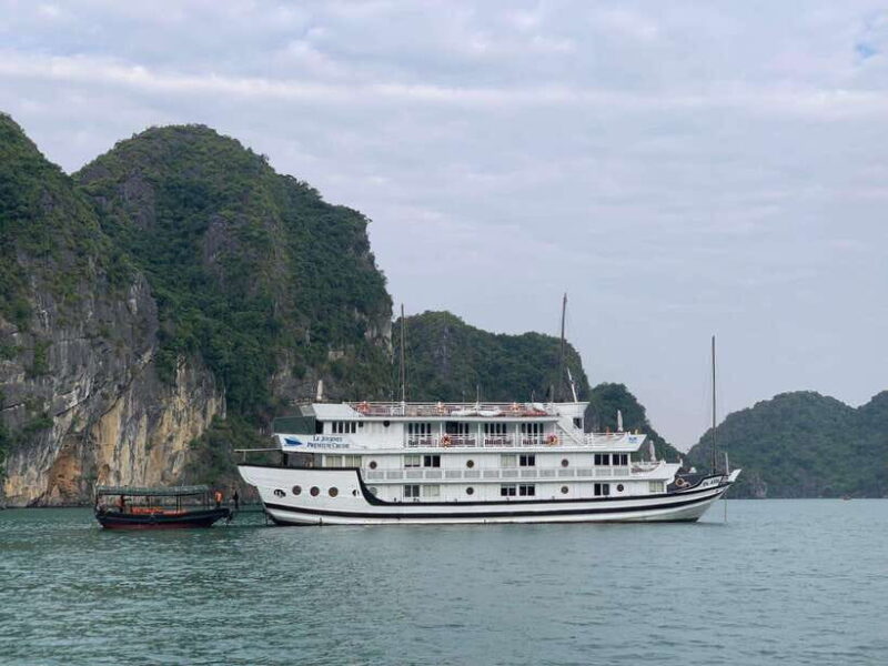 5-day Highlights North-Vietnam Hanoi-Sapa -NinhBinh-Halong - Who Should Consider This Tour?