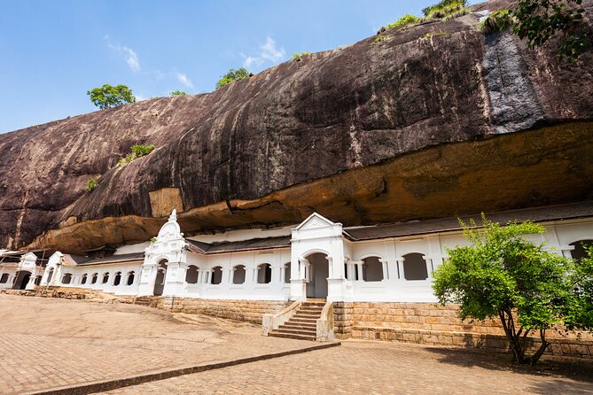 5 Days Private Vehicle with English Speaking Chauffeur - Day 4: Galle and the Colonial Coast