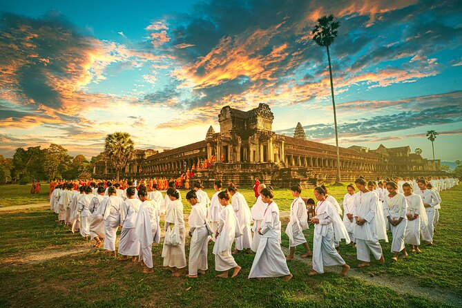 7-must See Temples in Angkor Park (Private Guided Tour) - Exploring Ta Prohm and Srah Srang