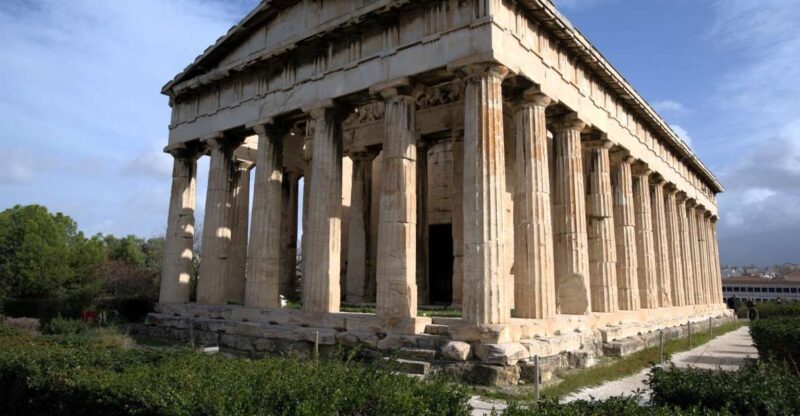 Ancient Agora: Audiovisual self-guided tour with 3D models - Deep Dive into the Content