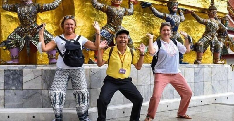 Bangkok: City Highlights and Landmarks Private Walking Tour - In-Depth Itinerary Breakdown