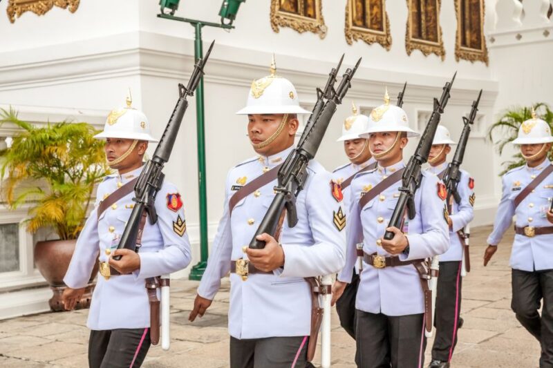 Bangkok: Grand Palace, Wat Pho, and Wat Arun Private Tour - Transport and Timing