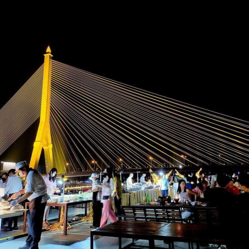 Bangkok: Luxury White Dinner Cruise Free Flow Beer and Wine - The Sum Up