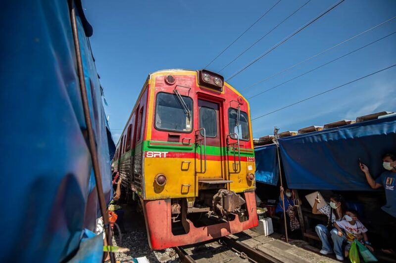 Bangkok: Maeklong Railway Market and Amphawa Floating Market - Final Thoughts