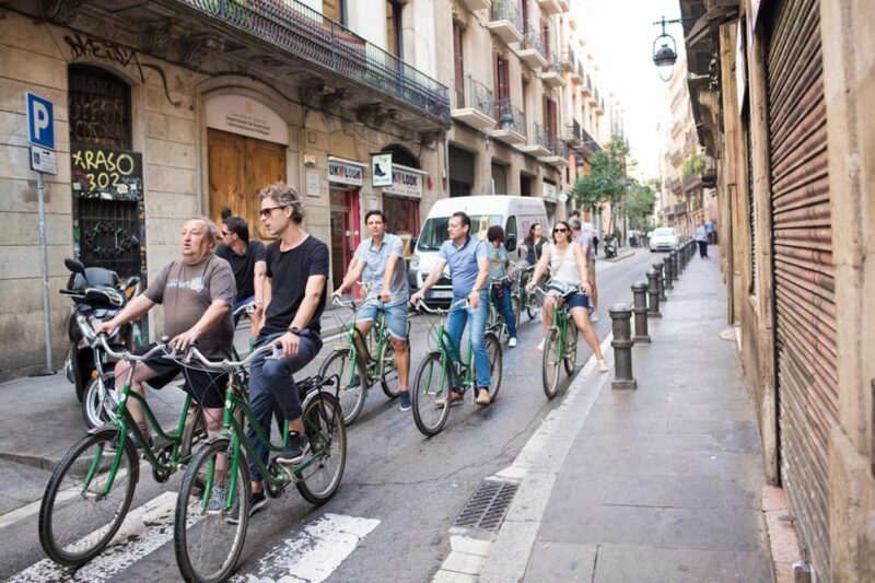 Barcelona: Private Bike/eBike Tour & Sagrada Familia Tickets - Practical Tips for Participants