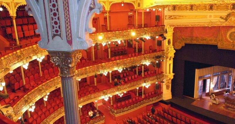 Bilbao architecture and churches tour - Who will love this tour?