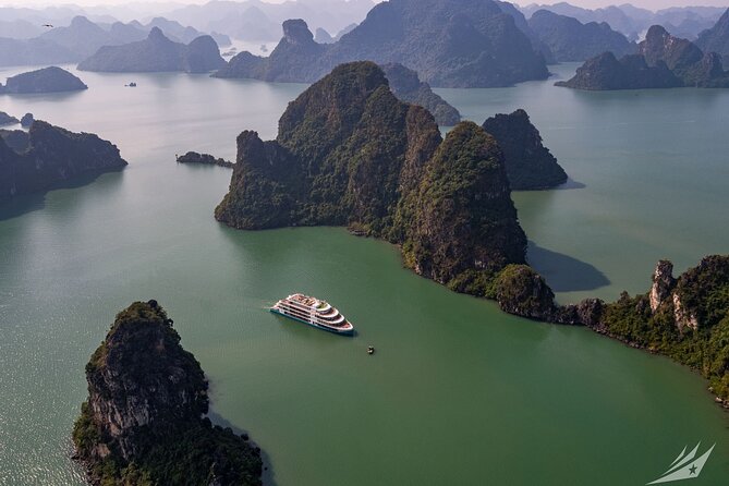 Capella Cruise 3Days/2Night on 6 Star Cruise All included - Who Will Love This Experience?