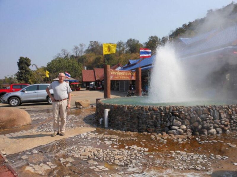 Chiang Mai: Long Neck Village & Chiang Rais Iconic Temples - FAQ