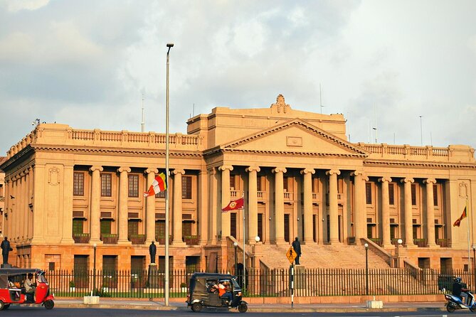 Colombo City Tour - Transportation and Comfort