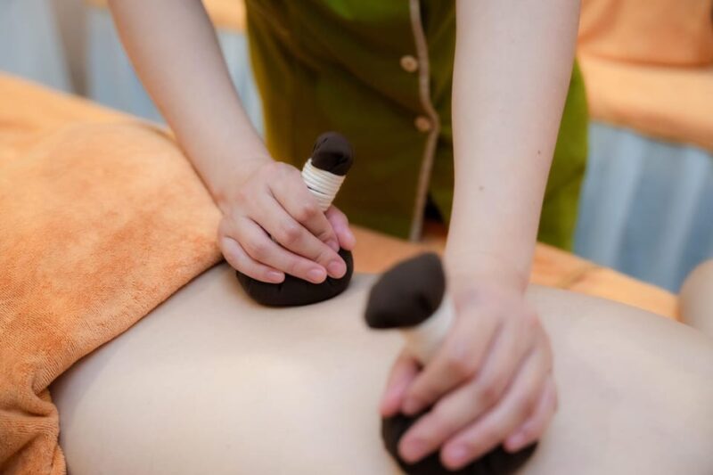 Da Nang: Relax with 90 minutes Aroma Massage (FREE PICK-UP) - Practical Details and Logistics