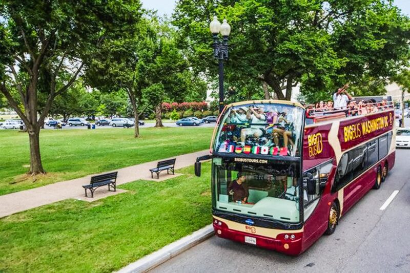 DC: Hop-on Hop-off Tour by Open-top Bus with 17 Stops - The Value of Flexibility