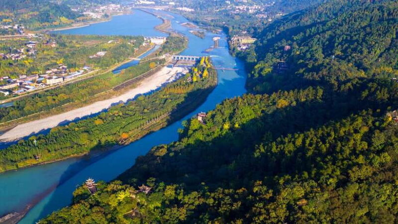 Dujiangyan: Irrigation System & Qingcheng Mountain Day Tour - Practical Tips for Travelers