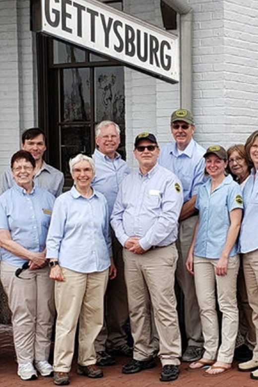 Evening One-Hour Walking Tour: Battle In the Streets - The Experience of the Guide and Group