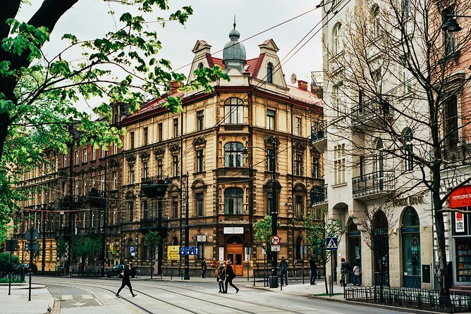 Exclusive Private Transfer from Budapest to Krakow, Door-to-Door - Analyzing the Cost and Value