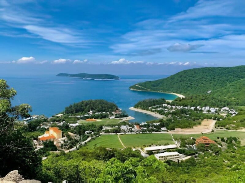 Explore Cham Island: Sightseeing and Snorkeling Adventure - Snorkeling and Swimming
