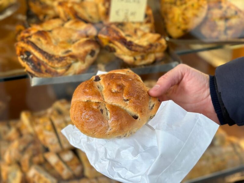 Florence: Duomo area Tasting Food Tour with Local Guide - The Guides and Their Stories