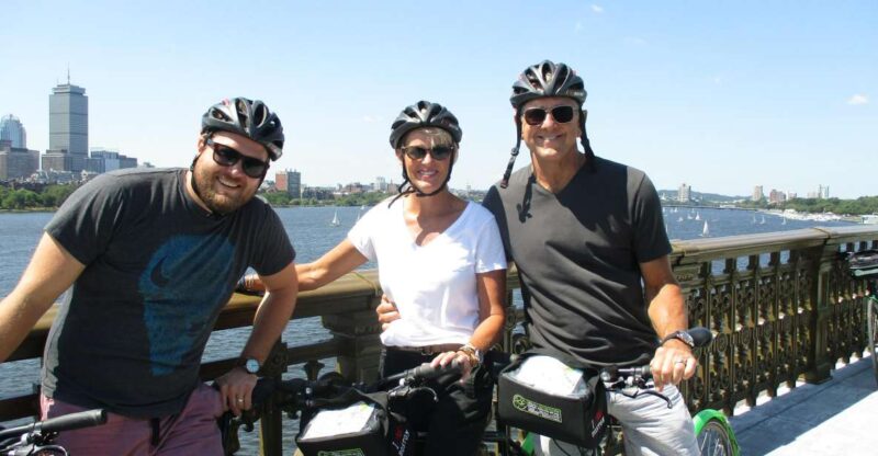 From Boston: Guided Bike Tour of Cambridge - Exploring Cambridge’s Academic Landmarks