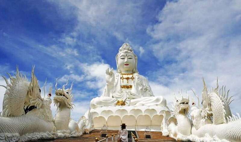 From Chiang Mai: Chiang Rai White, Blue, and Red Temple Tour - Authentic Experiences and Authenticity
