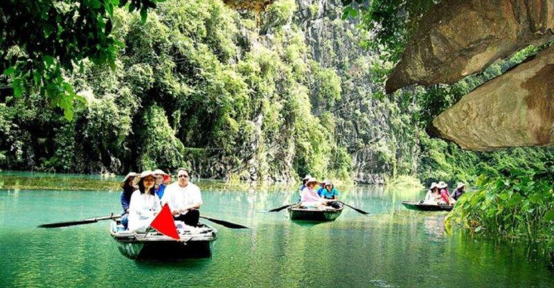 From Hanoi: Perfume Pagoda Tour and Yen Stream Boat Ride - Authenticity and Local Experience