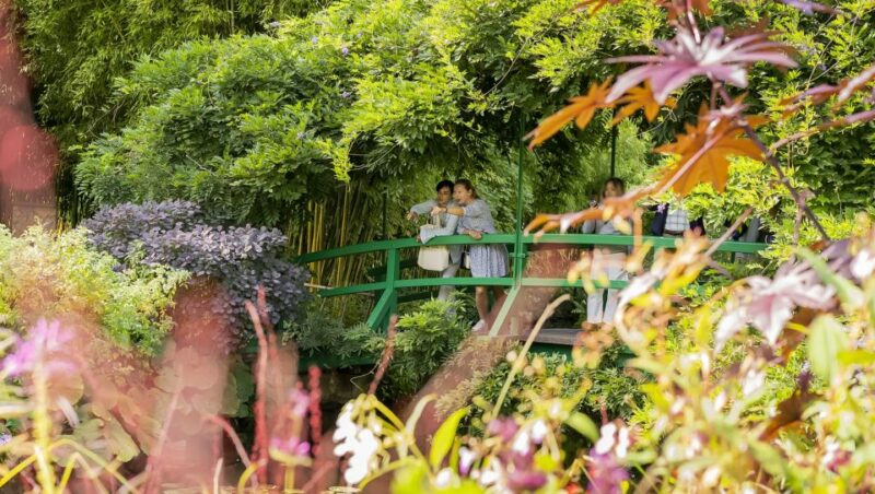 From Paris: Giverny Day Trip with Audio Guide or Live Guide - The Sum Up