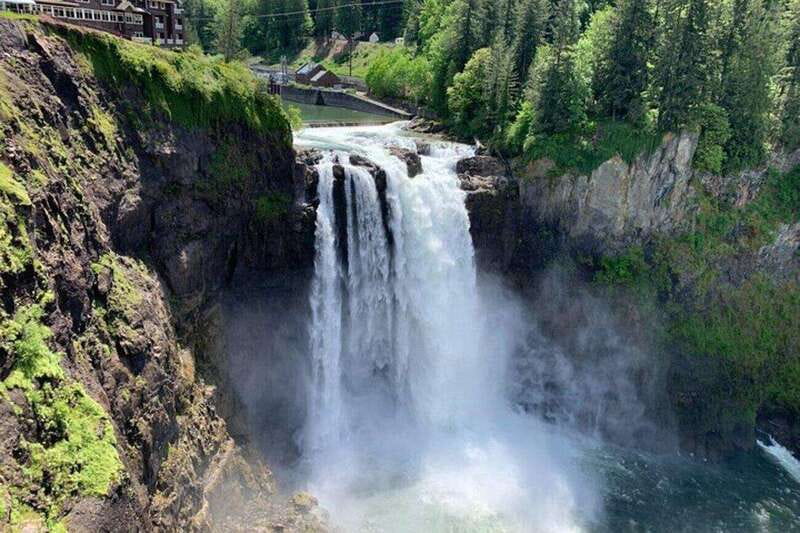 From Seattle: Pacific Northwest Waterfalls & Hiking Tour - Value and practicality