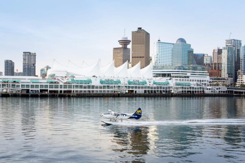 From Seattle: Scenic Seaplane Transfer to Vancouver, BC - Approaching Vancouver: A Spectacular Cityscape