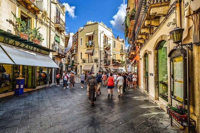 Guided tour of Giardini Naxos, Castelmola, Taormina from Catania - Who Will Enjoy This Tour?