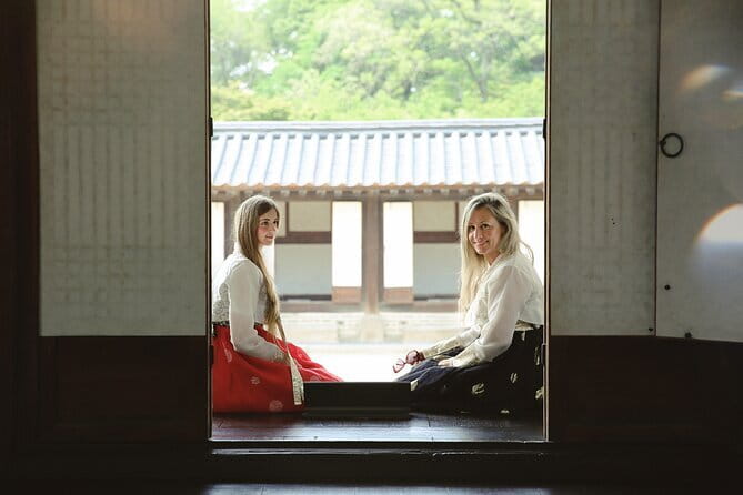 Gyeongbokgung Hanbok Photo Shoot - How Much Is It & Is It Worth It?