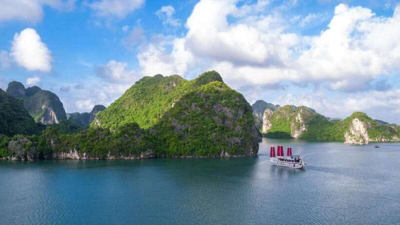 Ha Long Bay - Bai Tu Long Bay Luxury Boat Tour & Transfer - Analyzing the Value