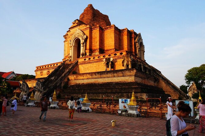 Half-Day Private Night Tour by Tuk Tuk in Chiang Mai City - The Real Experience: Pros and Cons from Travelers