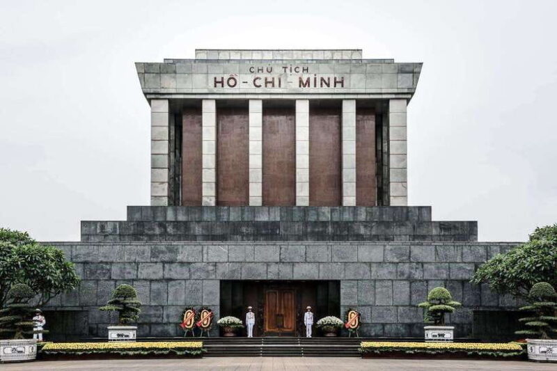 Hanoi: Full-Day Tour with Hoa Lo, Literature Temple & Guide - Practical Tips for Travelers