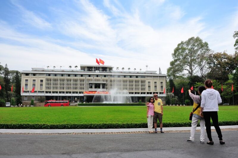 HCMC: English or German War History Tour: Tunnels & Museums - Who would love this tour?