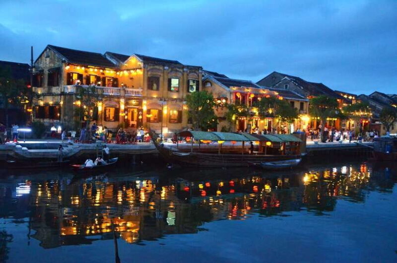 Hoi An: Private Evening Food Tour by Bike - Deep Dive into the Experience